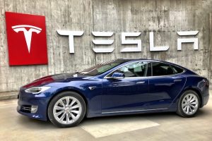 Tesla Competitor Analysis - The Strategy Story